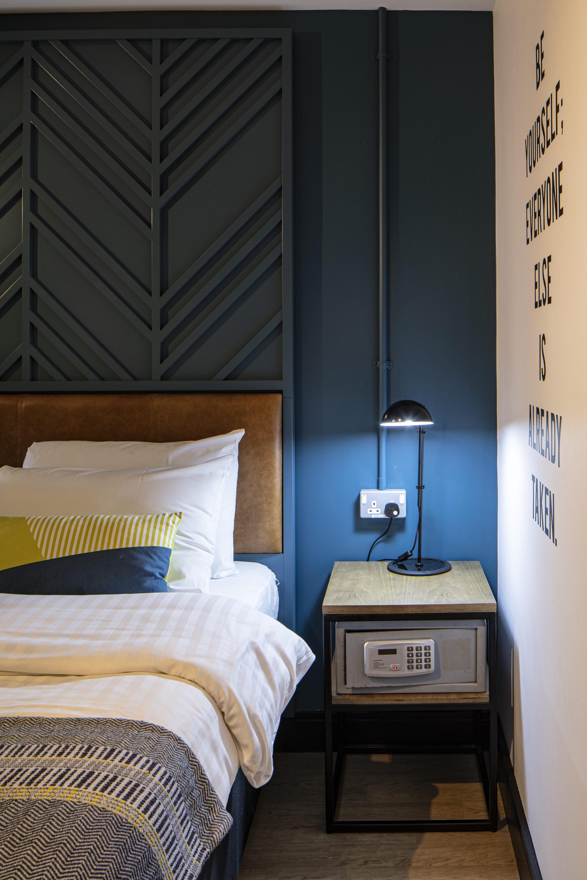 Hostel Dublin Rooms and Beds | Latroupe Best Price